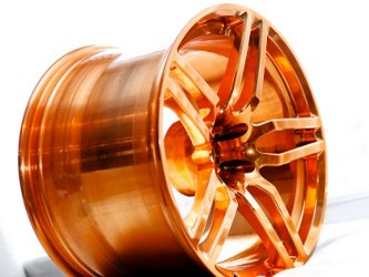 Pelek Emas yang Bikin Silau