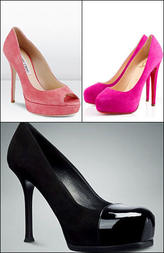 Ingin Tampil Feminin? Pakai Sepatu Pumps Berbahan Suede Ini