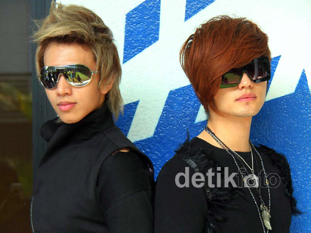 Boyband HITZ Tanpa Irwan Chandra