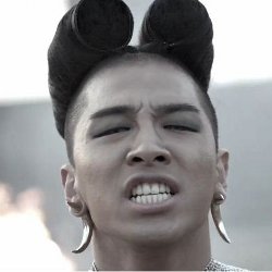 Ubah Gaya Rambut, Taeyang 'Bigbang' Jadi Monster Mickey Mouse?