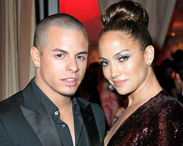 Dikabarkan Putus, J.Lo Belanja Lingerie Ditemani Pacar