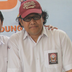 Bikin Ulang Film 'Lupus', Benny Setiawan Merasa Tertantang