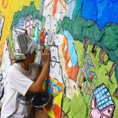 Mural Karya Mahasiswa Percantik Tembok Lapangan Taman Hewan