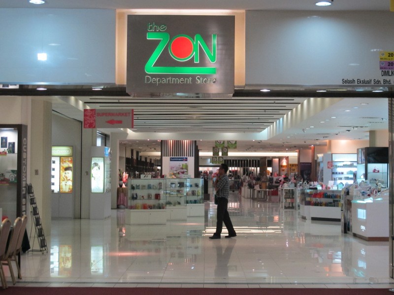 The ZON, Departement Store di Perbatasan Malaysia-Singapura