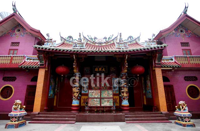Merah Menyala Vihara Bandar Lampung