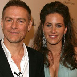 Kekasih Bryan Adams Hamil Anak Kedua