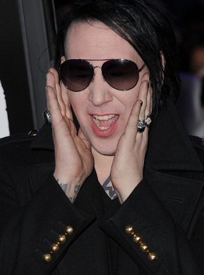 Ini Dia Trailer Pertama Film Marilyn Manson 'Wrong Cops'