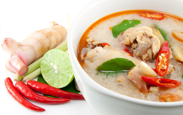 Gurih-gurih Enak Ho Mok Pla dan Ruam Mit dari Thailand