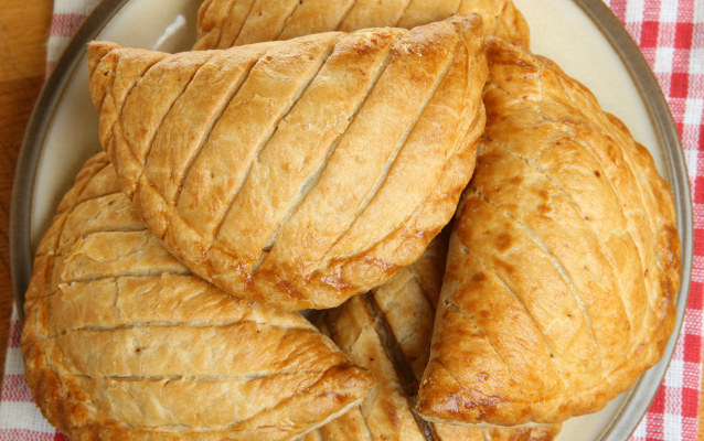 Pastry dan Pie Berlabel Halal Ternyata Mengandung Daging Babi