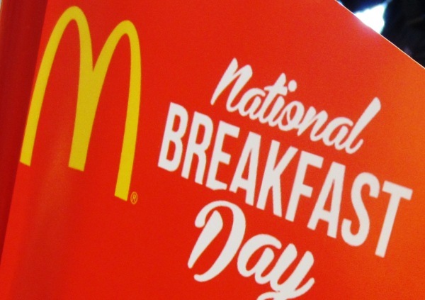1000 Egg Muffin Gratis Tandai McDonald's National Breakfast Day Indonesia
