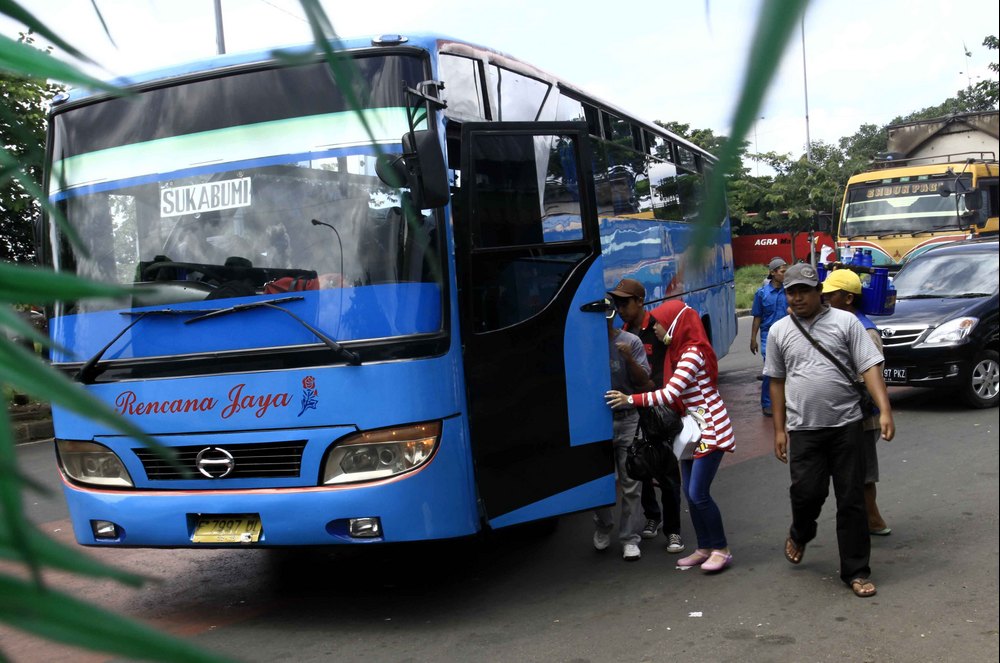 Pihak-pihak yang Diuntungkan dari Adanya Terminal Bayangan Pasar Rebo