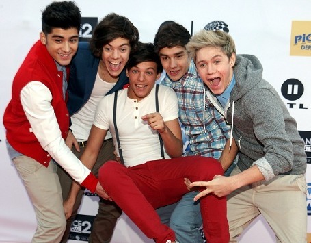 One Direction Dilarang Makan Junk Food Saat Tur