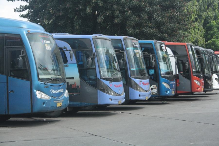Naik Bus, Cara Traveling Favorit Orang Indonesia