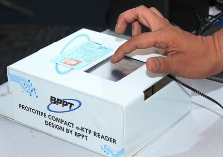 Card Reader e-KTP Buatan Dalam Negeri, Seperti Apa Bentuknya?