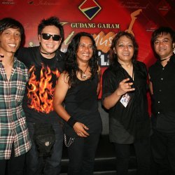 Mini Album Terbaru Edane Lebih Bernuansa Rock Metal