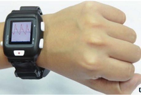 Temuan Baru, Sensor di Pergelangan Tangan untuk Ukur Tekanan Darah