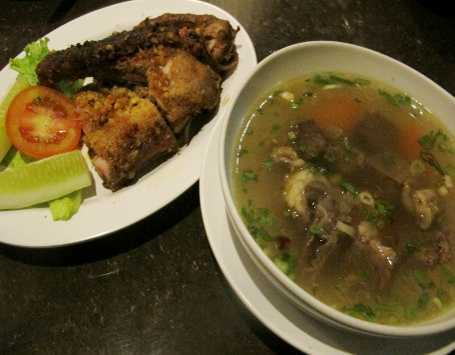 Kedai H. Asari: Puas Menyantap Bebek Asap dan Sop Daging Sapi yang Gurih