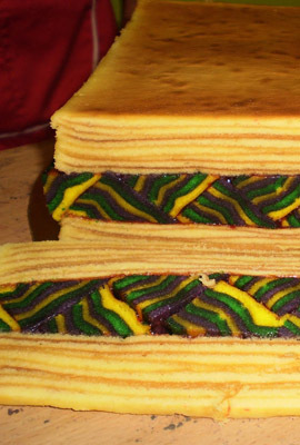 Kek Lapis Astro dan Puncak Kasih Nan Elok dan Legit dari Sarawak