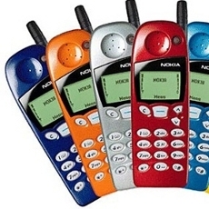 Ponsel Hitam Putih Nokia yang Jadi Legenda