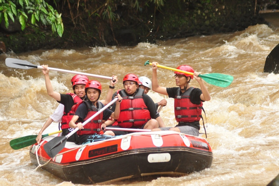 6 Tingkat Kesulitan Rafting yang Harus Anda Tahu
