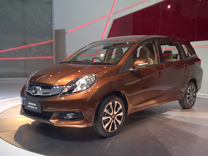 Honda Mobilio Pakai Mesin 1.500 cc