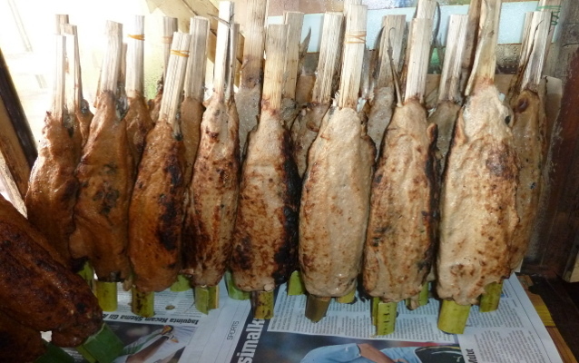 Gurih Nikmat Sate Senapelan dan Sate Lilit