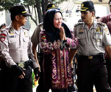 PDIP: Demo Pemakzulan Atut Jangan Merusak Fasilitas Umum