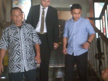 Sopir Adiguna Akui Mengantar Flo ke Rumah Vika Dewayani