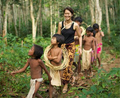 'Sokola Rimba': Mengamati Anak Rimba Bersama Butet