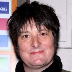 Aktor Christopher Evan Welch Meninggal Dunia