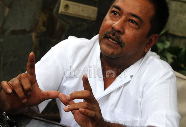 Rano Soal Atut: Ibu Sakit, di Mana Saya Tidak Tahu