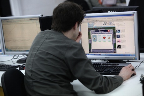 Tips Pengamanan Data Kantor Saat Liburan