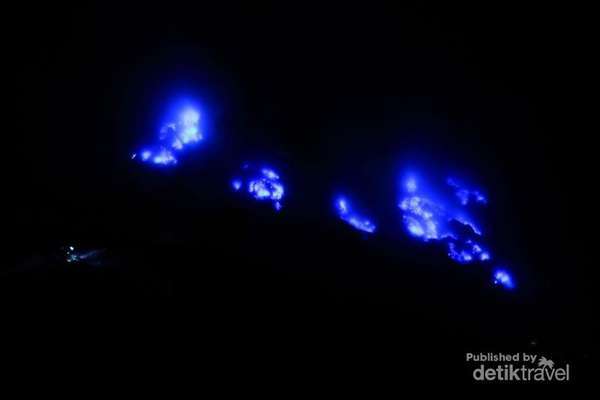Api Biru Ijen & 9 Fenomena Alam yang Wajib Dilihat (1)