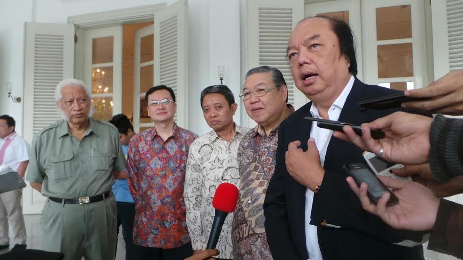 Beri 10 Bus TransJ Cuma-cuma, Tahir: Jokowi Merakyat Makanya Kita Senang