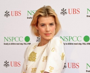 Pensiun Jadi Model, Agyness Deyn Rilis Label Busana