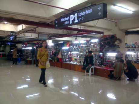 Kejanggalan-kejanggalan Relokasi PKL Jalan Merdeka ke Basemen BIP