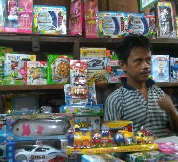 Pedagang: Mainan Lokal Lebih Cepat Rusak, Produk China Awet
