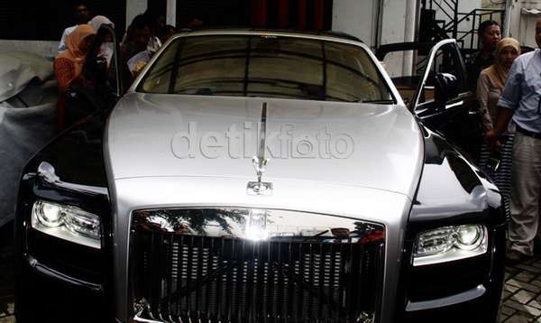 Wawan Diduga Cicil Pembayaran Mobil Super Mewah, Duitnya dari Bunga ...