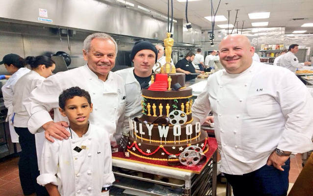 Chef Termuda dalam Tim Wolfgang Puck, Oliver Berusia 8 Tahun
