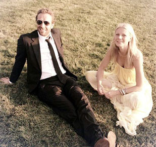 Gwyneth-Chris Martin, Pasangan yang Jarang Mesra di Red Carpet Hingga Cerai