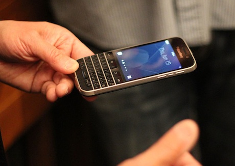 Ini Dia BlackBerry Classic, BB 10 dengan Trackpad