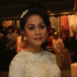 Kisah Raslina Rasyidin Lebaran di Cendana