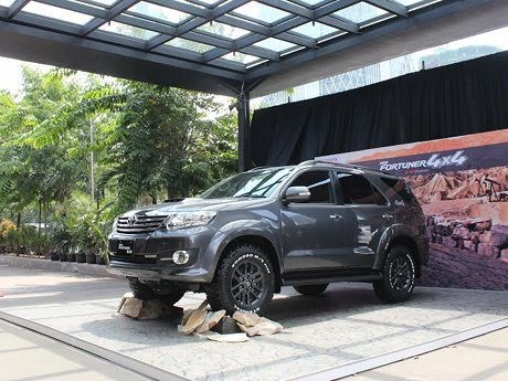 Kenapa Baru Ada Transmisi Otomatis di Fortuner, Toyota?