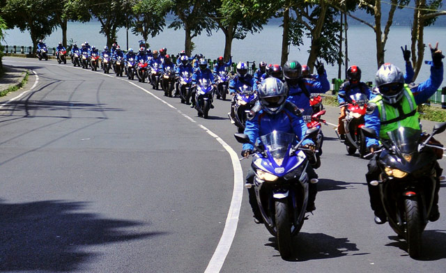 Touring Merdeka Yamaha R25