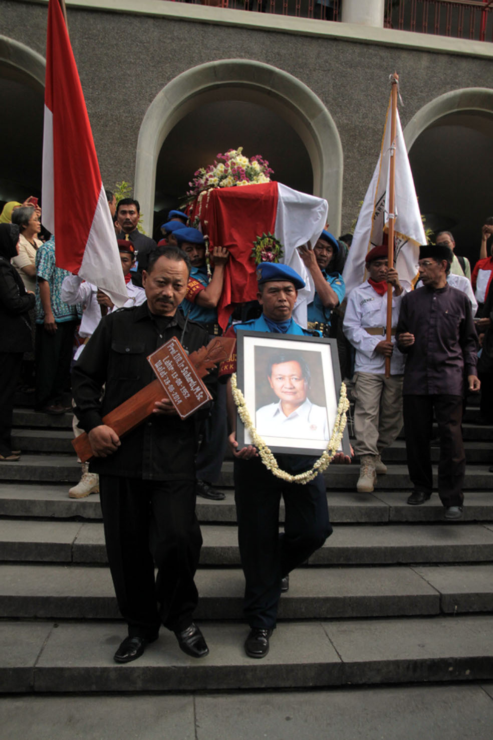 UGM Lepas Kepergian Prof Telo Suhardi ke Peristirahatan Terakhir