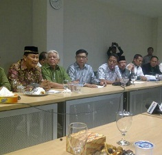 SDA Dipecat, Emron Pangkapi Ditunjuk Sebagai Plt Ketum PPP