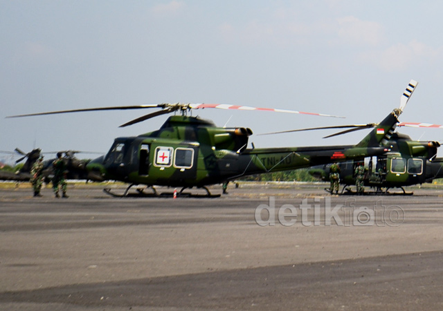 Helikopter TNI dan Amerika Latihan di Semarang
