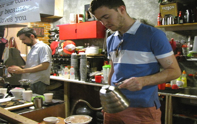 Ini Trik Matt Perger, Barista Internasional Menyeduh Kopi Enak dengan V60