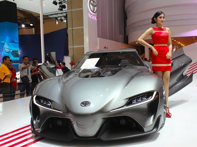 Mengintip Interior Mobil Balap Toyota