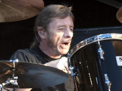 Phil Rudd 'AC/DC' Dituntut Atas Percobaan Pembunuhan